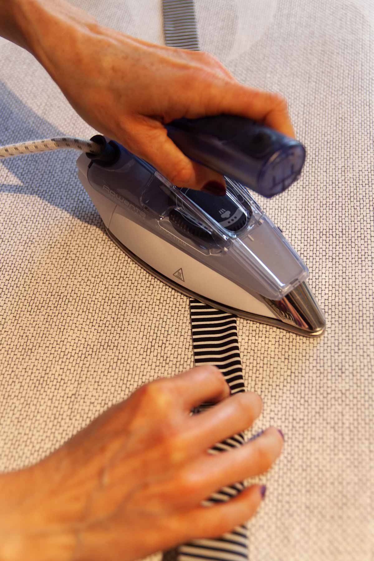 Sewing Binding on a Quilt: the Ultimate 4-Step Tutorial