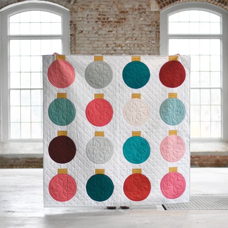 30+ Festive Christmas Quilt Patterns