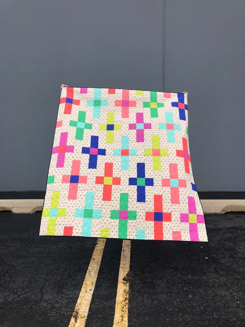 30+ Minimalist Modern Quilt Patterns for Modern Quilters