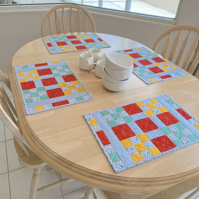 20+ Easy DIY Quilted Placemats to Make in a Day